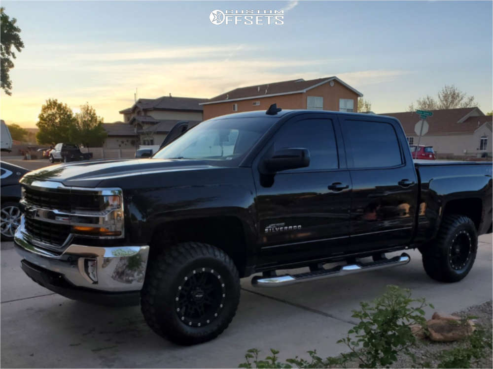 2018 Chevrolet Silverado 1500 with 17x8.5 0 Pro Comp Series 32 and 285 ...