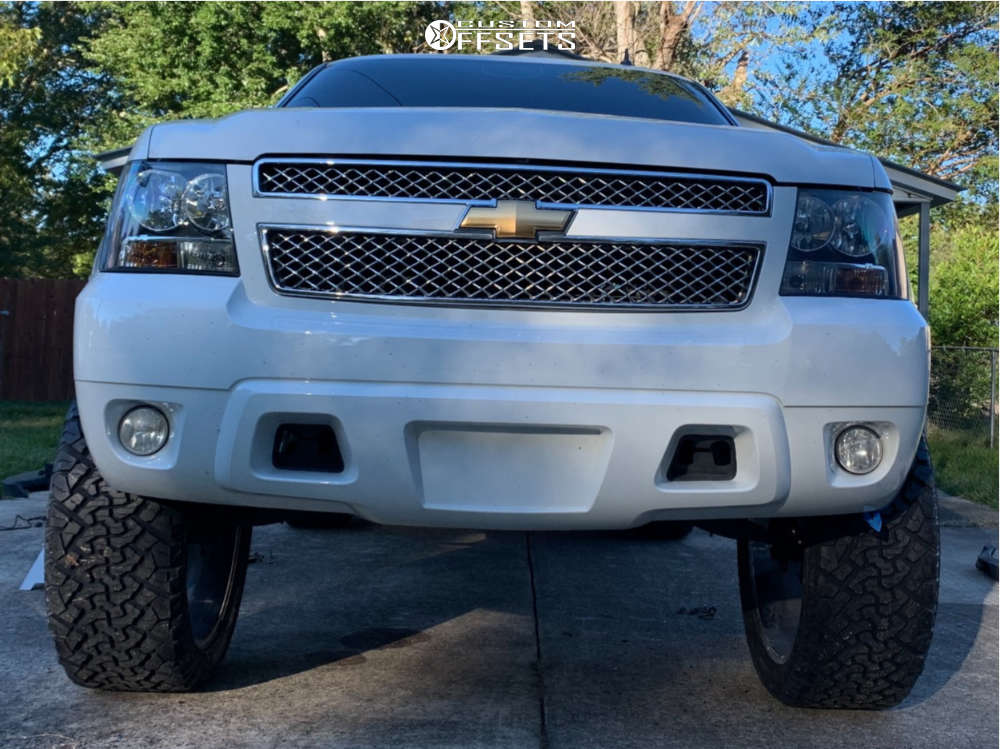 2007 Chevrolet Tahoe with 26x10 25 Eclipse Replica 258 and 37/13.5R26 Venom Power Terra Hunter X ...