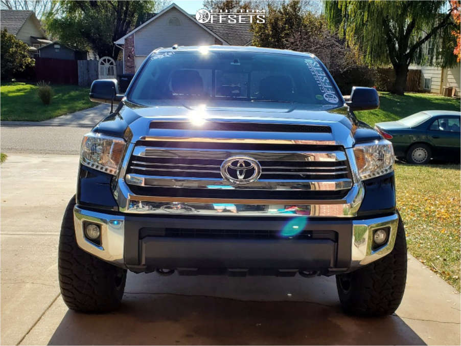 2017 Toyota Tundra with 20x12 -44 Ballistic Spider and 305/55R20 ...