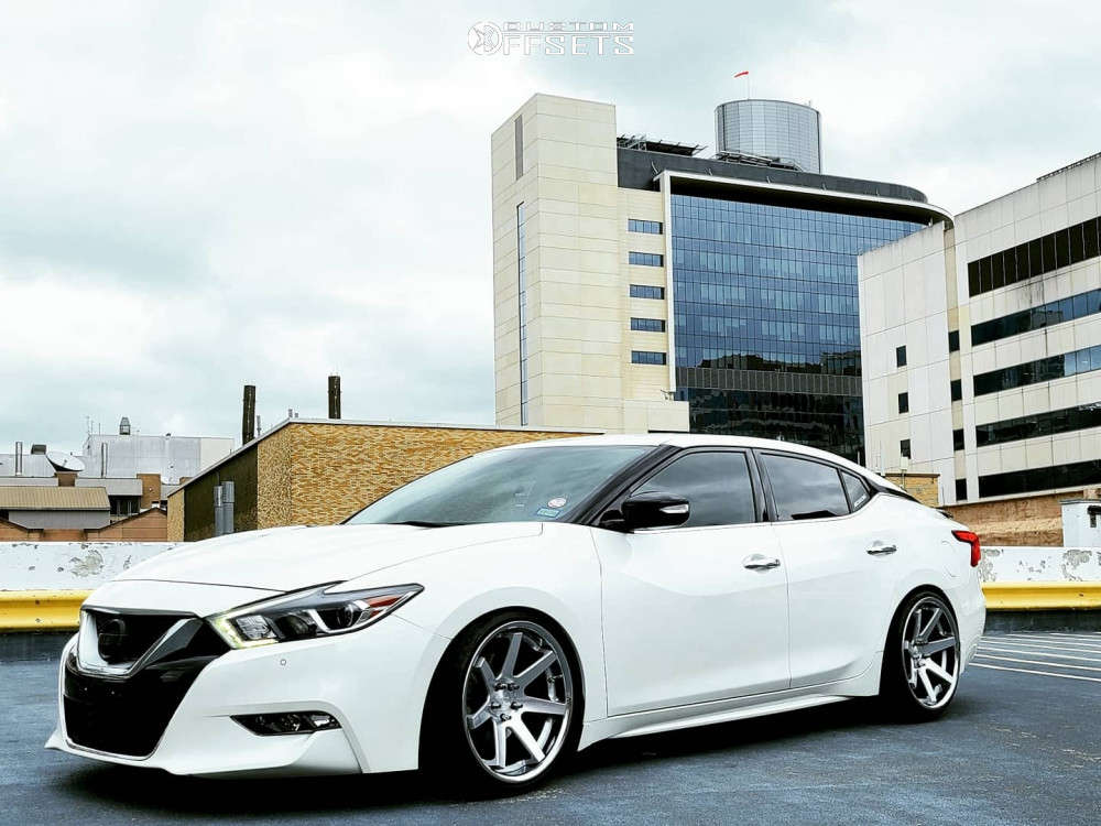 2018 Nissan Maxima with 20x10.5 25 Ferrada FR1 and 245/35R20 Nitto ...