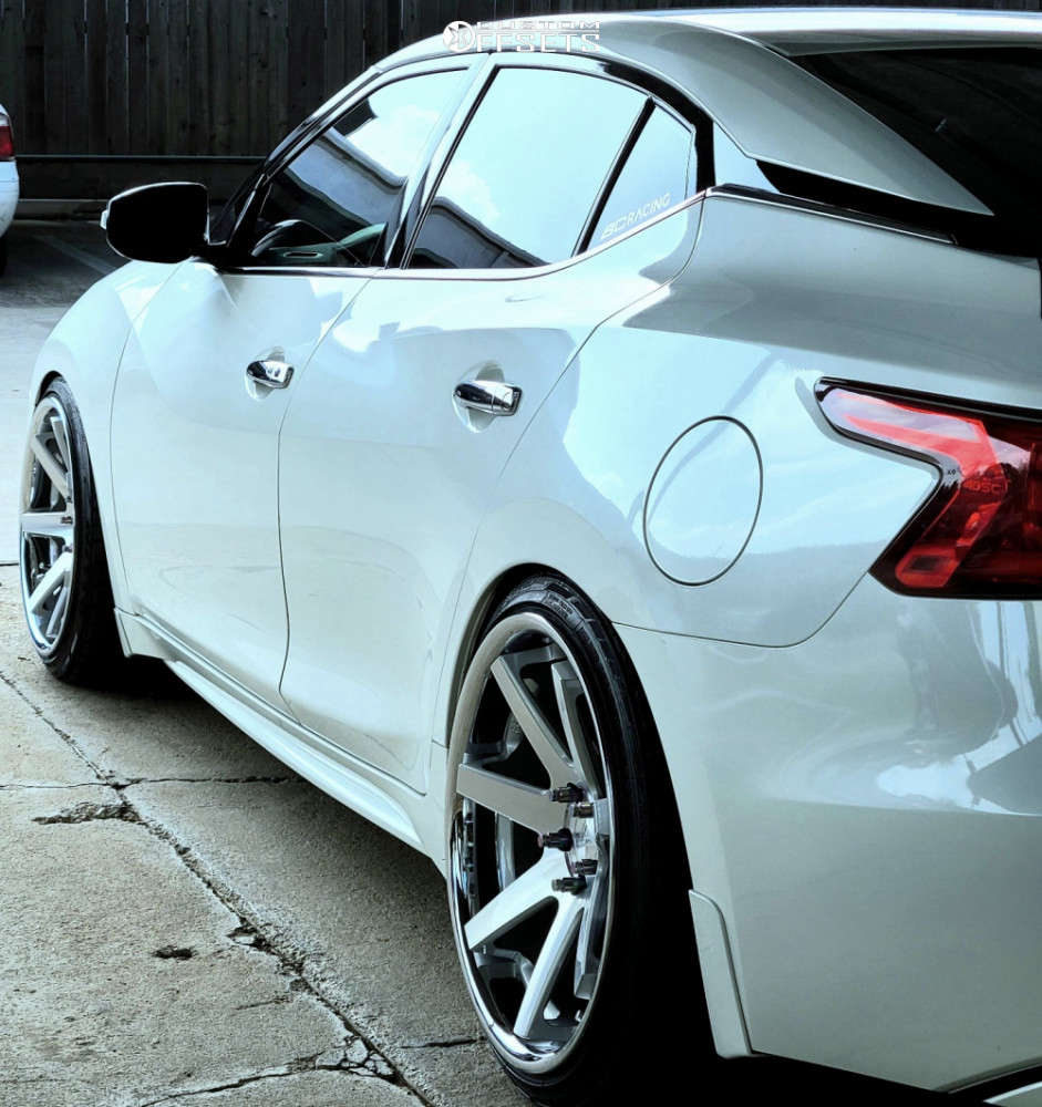 2018 Nissan Maxima with 20x10.5 25 Ferrada FR1 and 245/35R20 Nitto ...