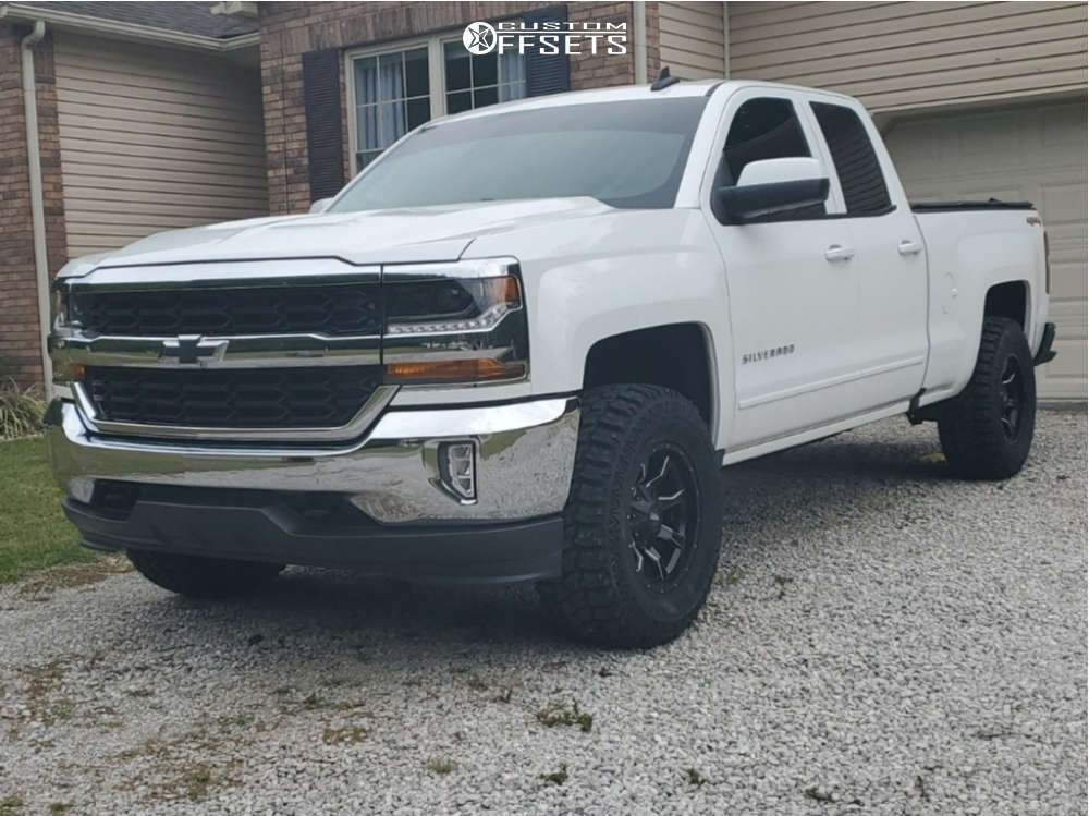 2016 Chevrolet Silverado 1500 with 17x9 -12 Moto Metal Mo801 and 33/12 ...