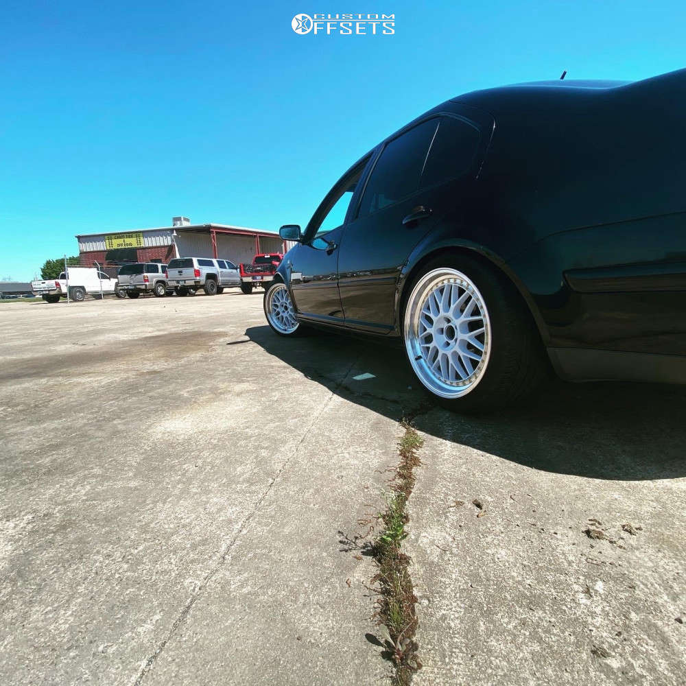 2001 Volkswagen Jetta with 18x8.5 35 Aodhan Ah02 and 225/40R18 ...