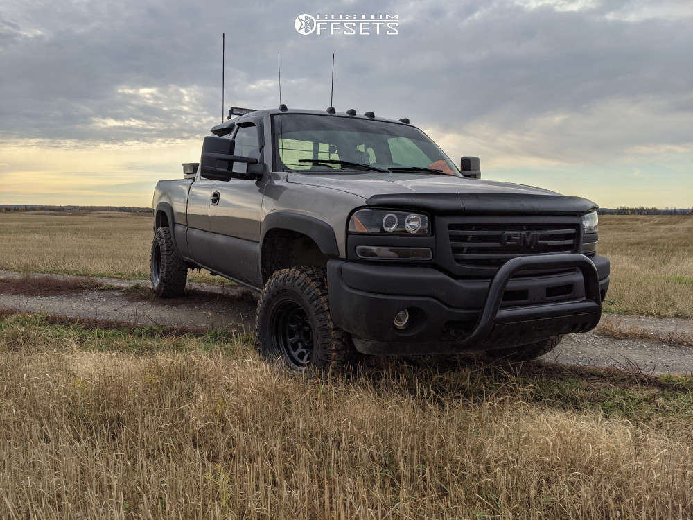 2007 GMC Sierra 1500 Classic with 16x8 -6 Pro Comp 51 and 33/11.5R16 ...