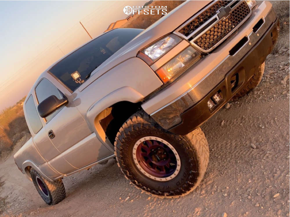 2007 Chevrolet Silverado 1500 Classic with 17x8.5 0 Method Double ...