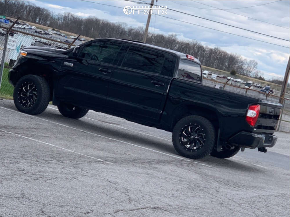 2019 Toyota Tundra with 20x10 -19 Fuel Cleaver D240 and 35/12.5R20 Toyo ...