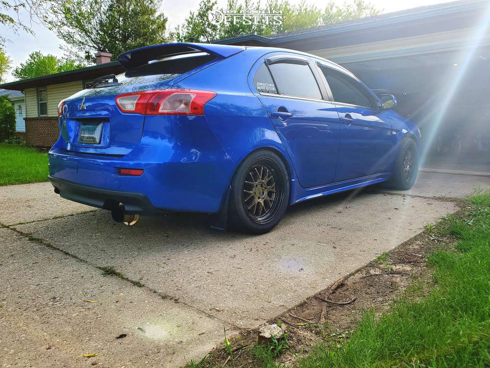 2010 Mitsubishi Lancer Wheel Offset Tucked Stock | 1324331 | Custom Offsets