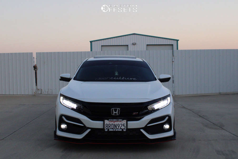 2020 Honda Civic with 18x8.5 30 ESR Rf2 and 235/40R18 Goodyear Eagle ...