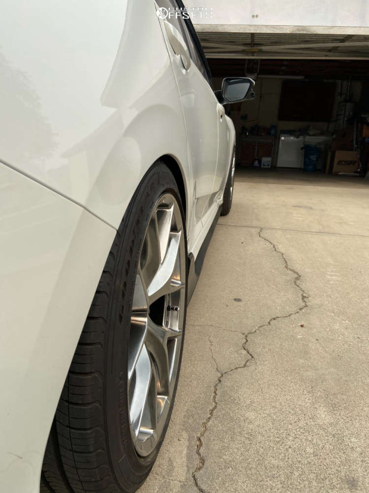 2020 Honda Civic with 18x8.5 30 ESR Rf2 and 235/40R18 Goodyear Eagle ...