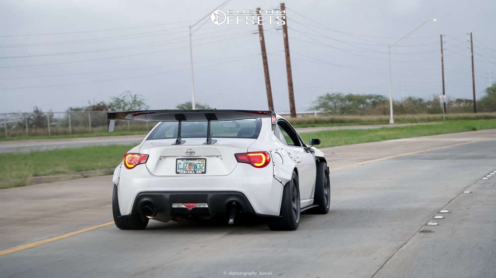2013 Scion FR-S with 18x9.5 38 Gram Lights 57cr and 265/35R18 Hankook Ventus R-s4 and Coilovers ...