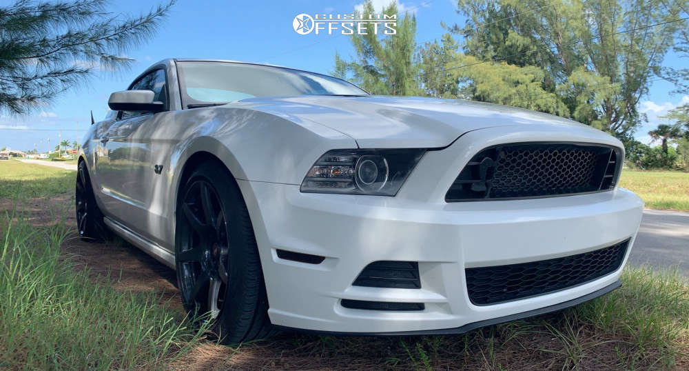 2013 Ford Mustang with 19x10 30 SVE R350 and 265/40R19 Michelin Pilot ...