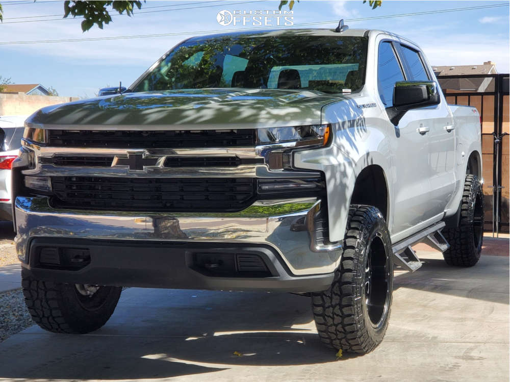 2020 Chevrolet Silverado 1500 with 20x10 -24 Havok H104 and 35/12.5R20 ...