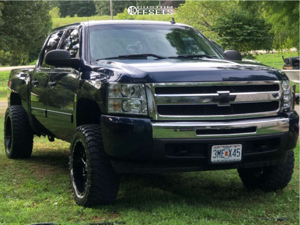 2009 Chevrolet Silverado 1500 with 20x10 -24 Fuel Cleaver and 33/12 ...