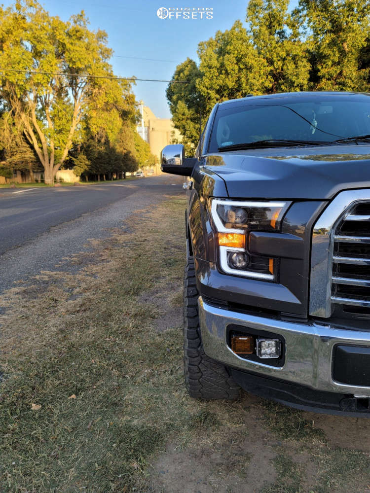 2015 Ford F-150 with 18x9 18 Method Mesh and 33/12.5R18 Nitto Trail ...