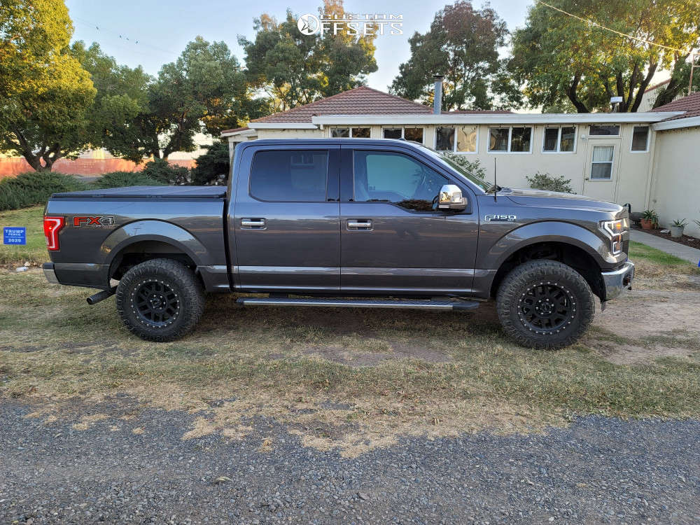 2015 Ford F-150 with 18x9 18 Method Mesh and 33/12.5R18 Nitto Trail ...