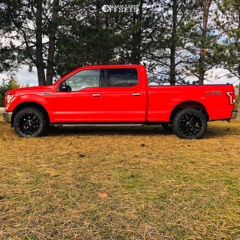 2017 Ford F-150 with 20x10 -24 Moto Metal Mo970 and 33/12.5R20 Mazzini ...