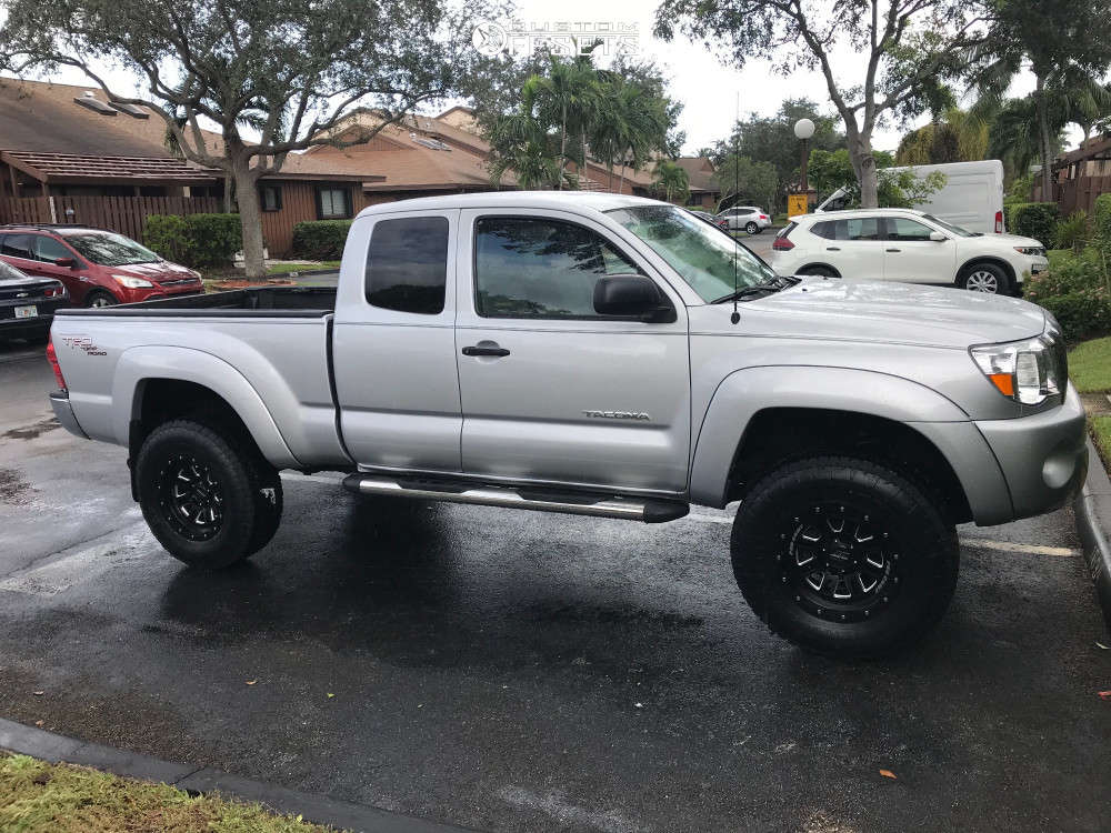 2006 Toyota Tacoma with 17x9 -6.35 Pro Comp Series 61 and 285/70R17 ...