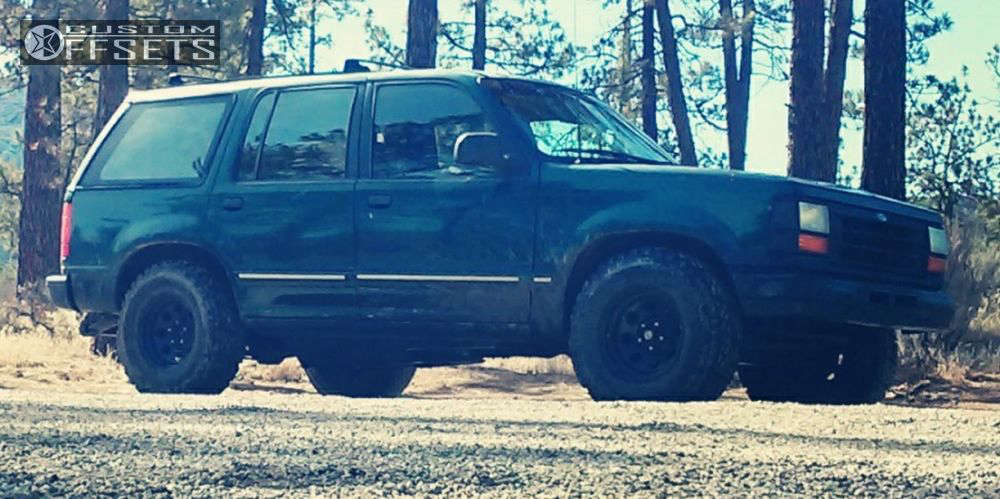 1994 Ford Explorer with 15x8 -19 Pro Comp Series 97 and 31/10.5R15 ...