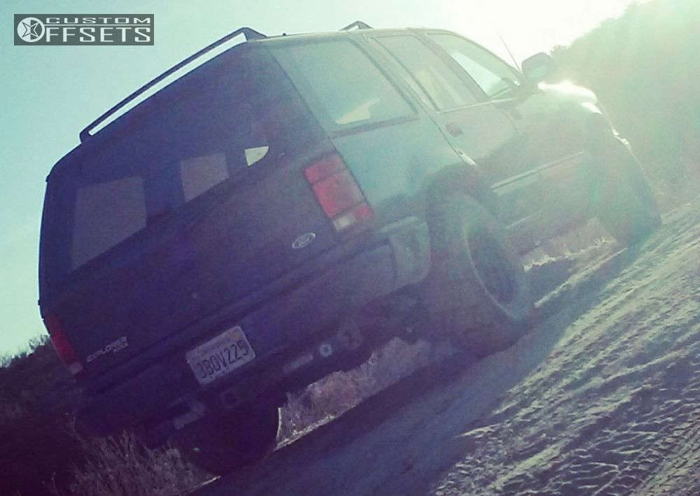 1994 Ford Explorer with 15x8 -19 Pro Comp Series 97 and 31/10.5R15 ...