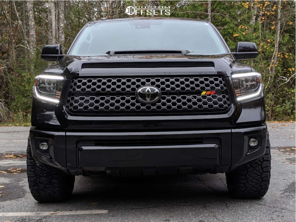 2018 Toyota Tundra with 20x9 12 Vision Rocker and 33/12.5R20 Nitto ...