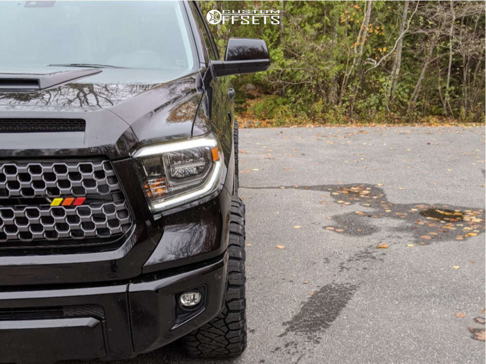 2018 Toyota Tundra with 20x9 12 Vision Rocker and 33/12.5R20 Nitto ...