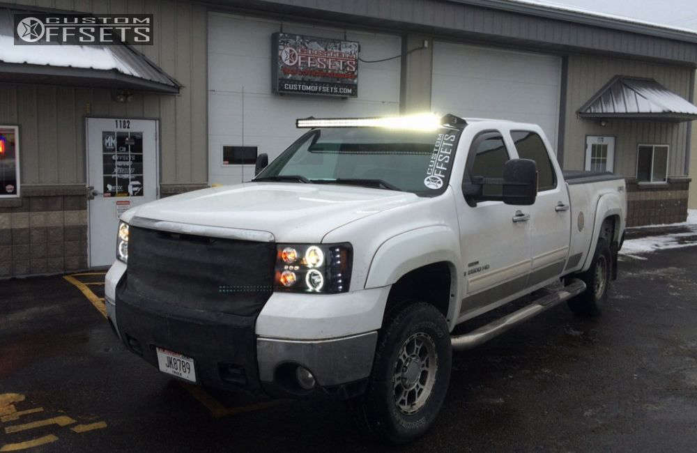 2010 GMC Sierra 2500 HD with 17x9 18 V-Tec Raptor and 275/10.5R17 ...