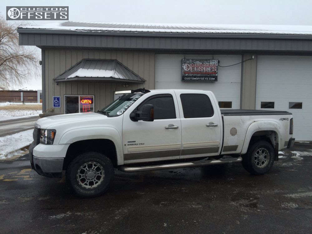 2010 GMC Sierra 2500 HD with 17x9 18 V-Tec Raptor and 275/10.5R17 ...