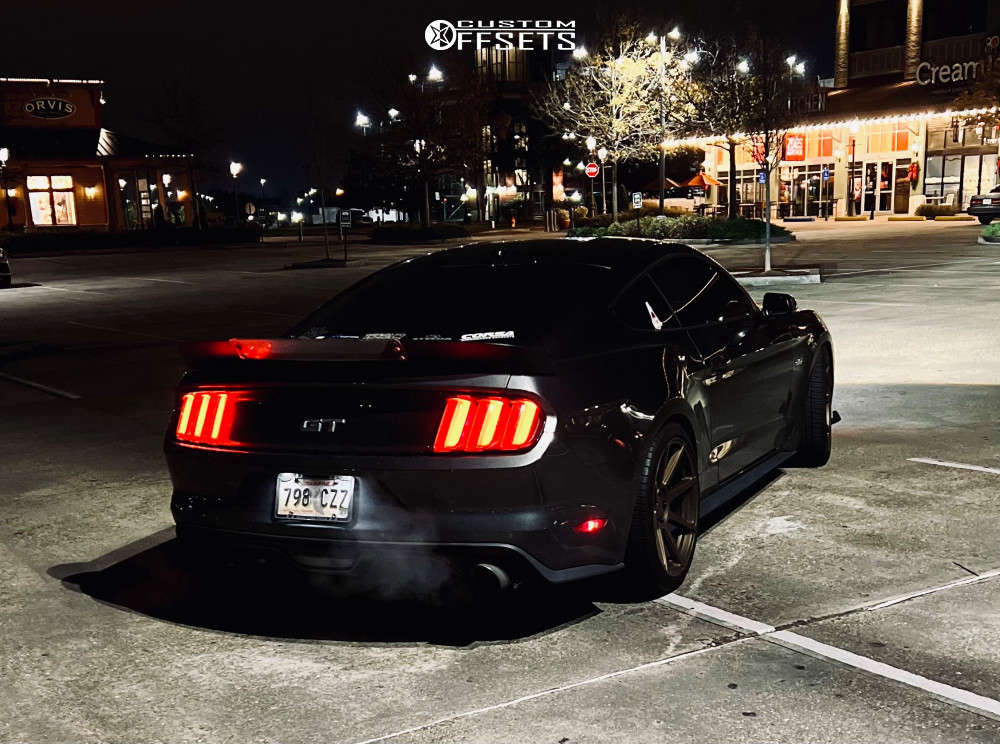 2017 Ford Mustang with 20x10.5 45 Velgen Vmb8 and 295/30R20 Michelin ...