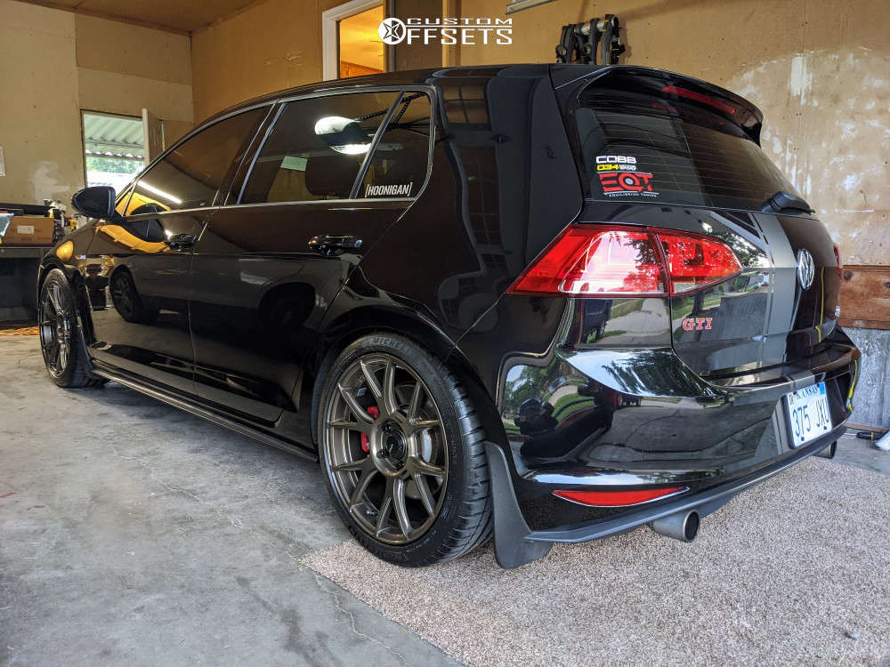 2016 Volkswagen GTI with 18x8.5 43 Konig Ampliform and 235/40R18 ...