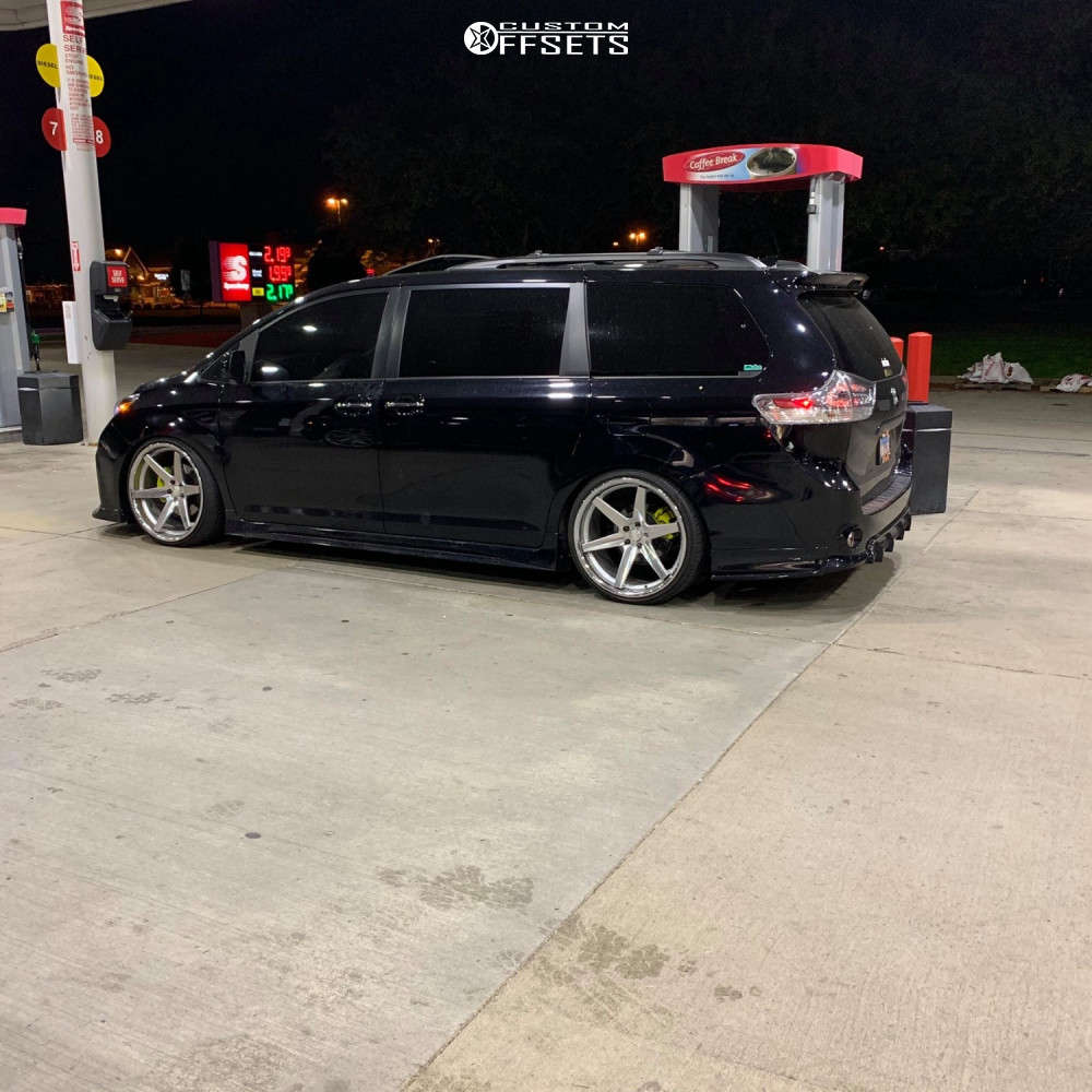 2018 Toyota Sienna with 22x10.5 25 Concept One Cs-6 and 265/30R22 ...