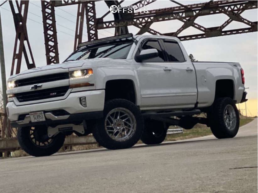 2018 Chevrolet Silverado 1500 Wheel Offset Aggressive > 1" Outside ...