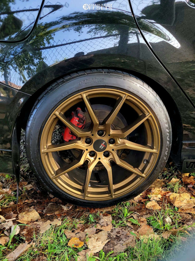 2015 Ford Focus with 18x9.5 35 Option Lab R716 and 235/40R18 ...