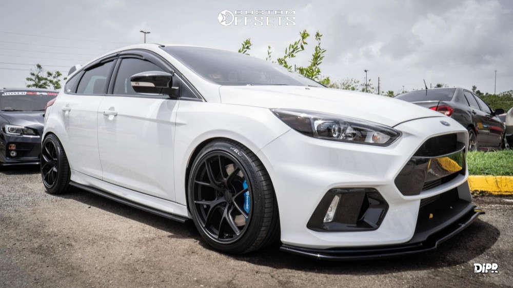 2015 Ford Focus with 18x9.5 38 Rota Kb-r and 235/40R18 Toyo Tires ...