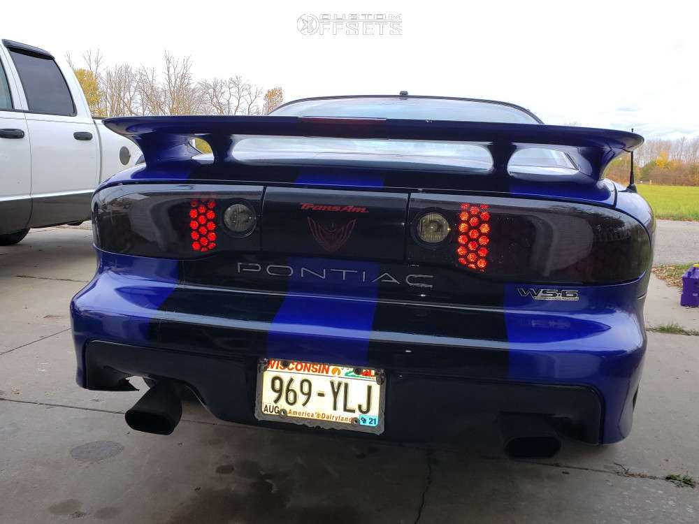 2002 Pontiac Firebird with 18x9.5 50 OE Replicas Cv07 and 275/35R18 ...