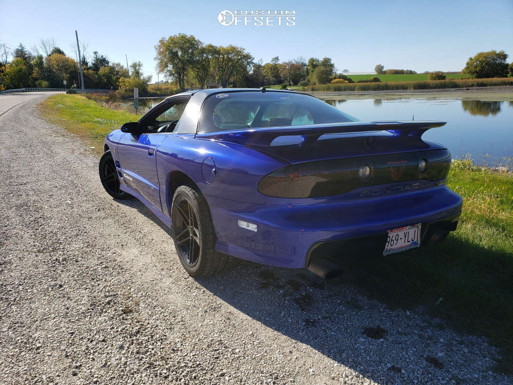 2002 Pontiac Firebird with 18x9.5 50 OE Replicas Cv07 and 275/35R18 ...