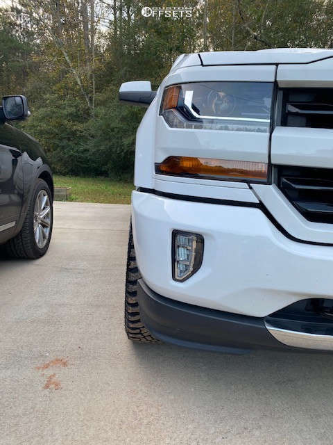 2017 Chevrolet Silverado 1500 with 22x9 31 Strada Replicas Gm Snowflake ...