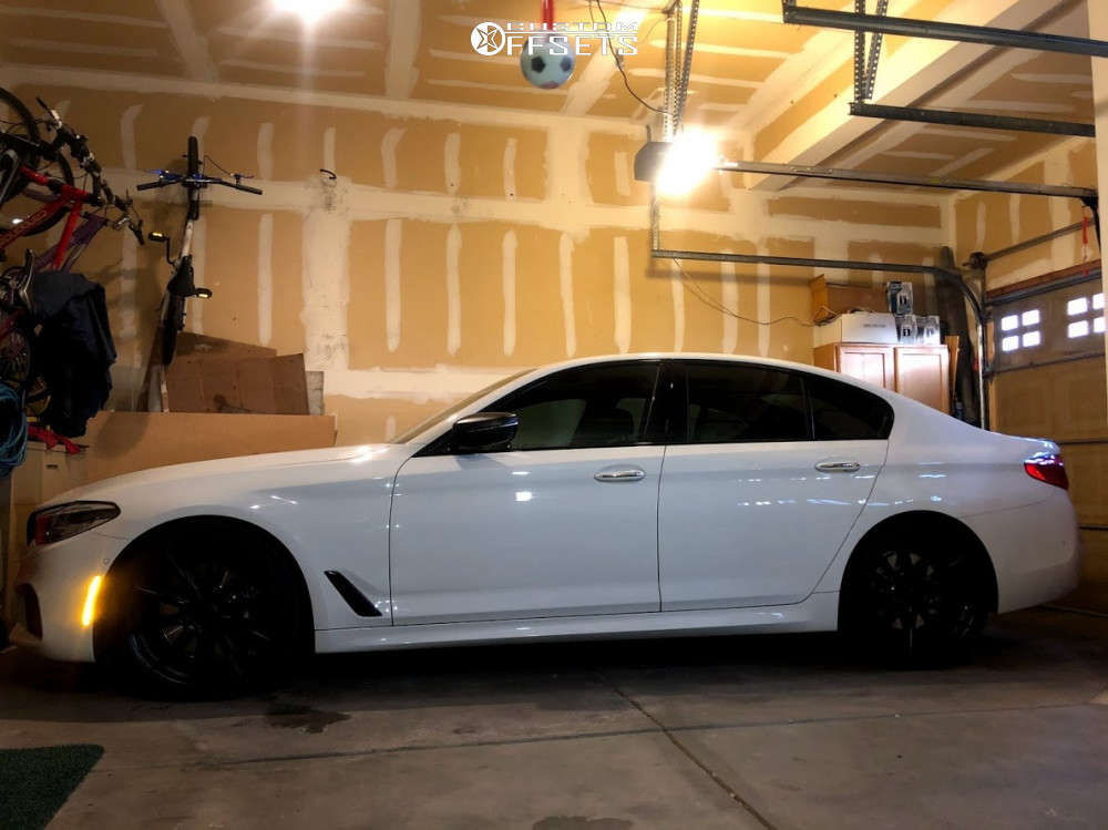 2018 BMW M550i XDrive with 20x9 25 Rohana Rf1 and 245/30R20 Nexen N5000 ...