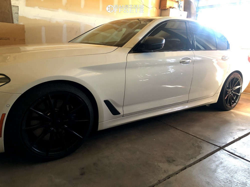 2018 BMW M550i XDrive with 20x9 25 Rohana Rf1 and 245/30R20 Nexen N5000 ...