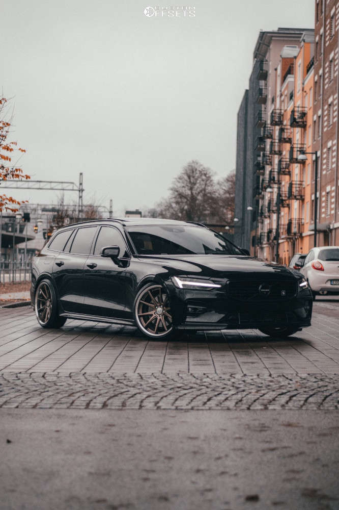 2019 Volvo V60 with 20x9 35 Work Gnosis Cv201 and 225/35R20 Continental ...