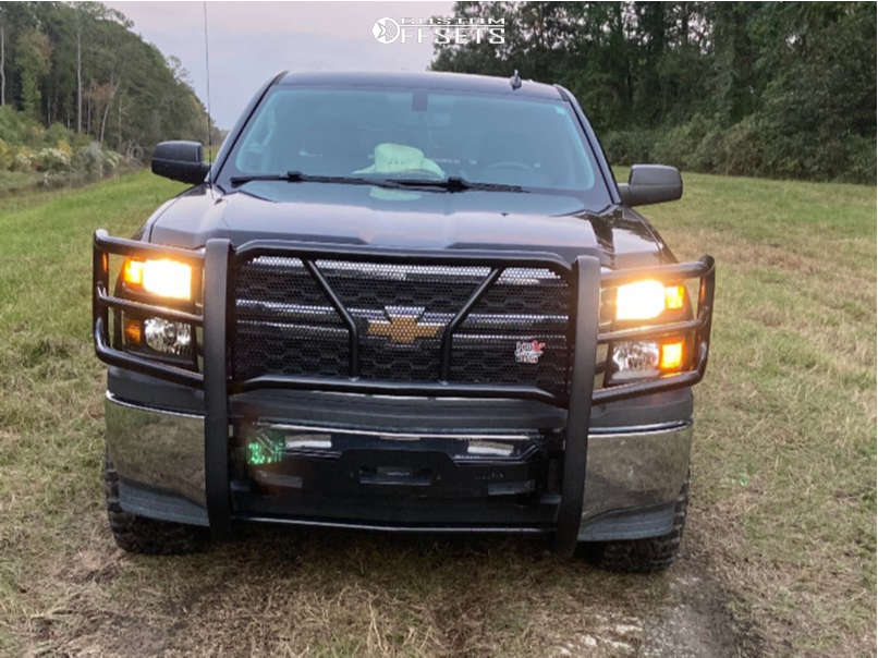 2014 Chevrolet Silverado 1500 with 18x9 Method Nv and 295/70R18 Cooper ...