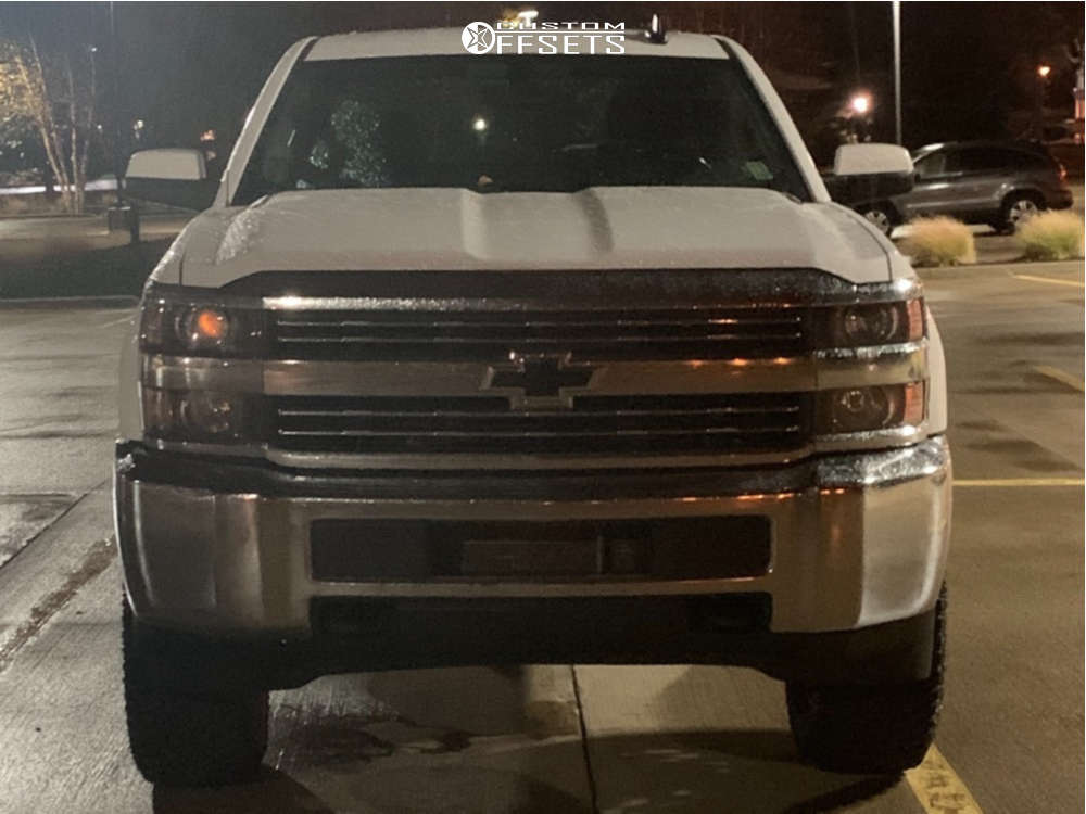 2016 Chevrolet Silverado 2500 HD with 20x9 20 Fuel Blitz and 35/12.5R20 ...