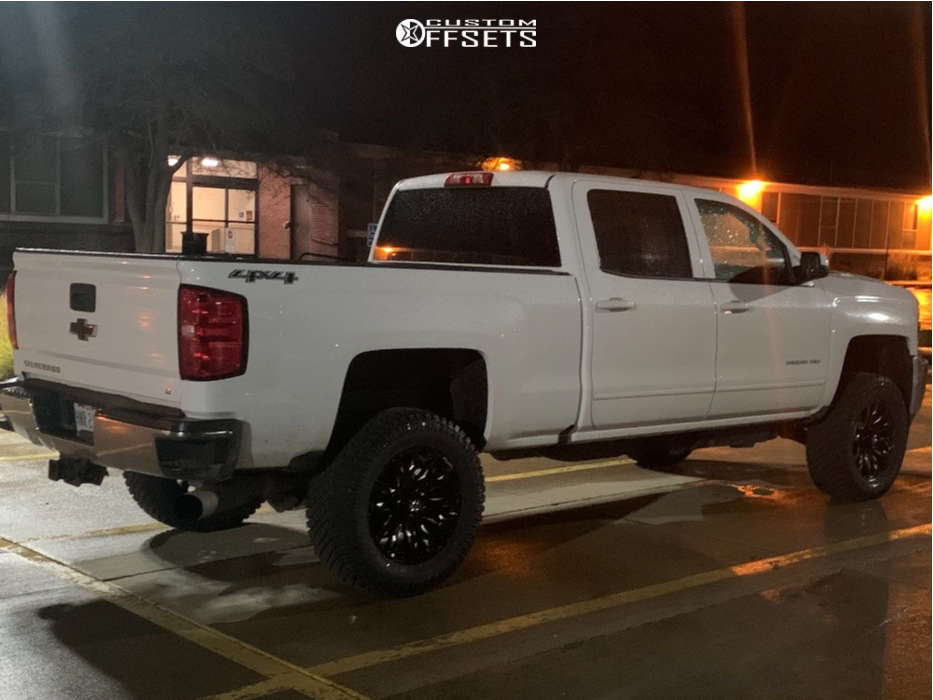 2016 Chevrolet Silverado 2500 HD with 20x9 20 Fuel Blitz and 35/12.5R20 ...