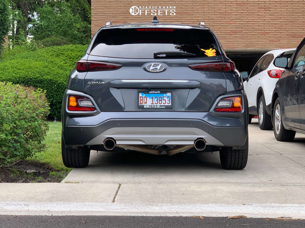 2019 Hyundai Kona with 19x8.5 45 Konig Ampliform and 245/40R19 Federal ...