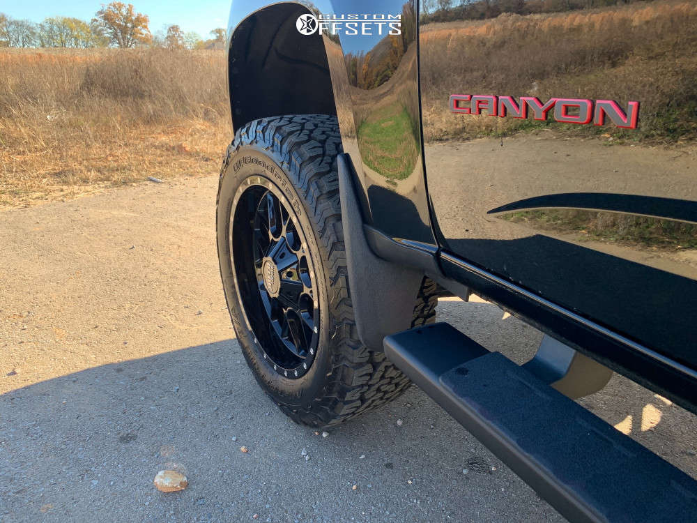 2019 GMC Canyon with 20x9 0 Moto Metal Mo986 and 33/12.5R20 BFGoodrich ...