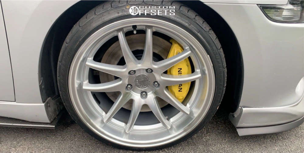2014 Nissan Maxima with 19x9.5 22 Aodhan Ds02 and 225/35R19 Federal ...
