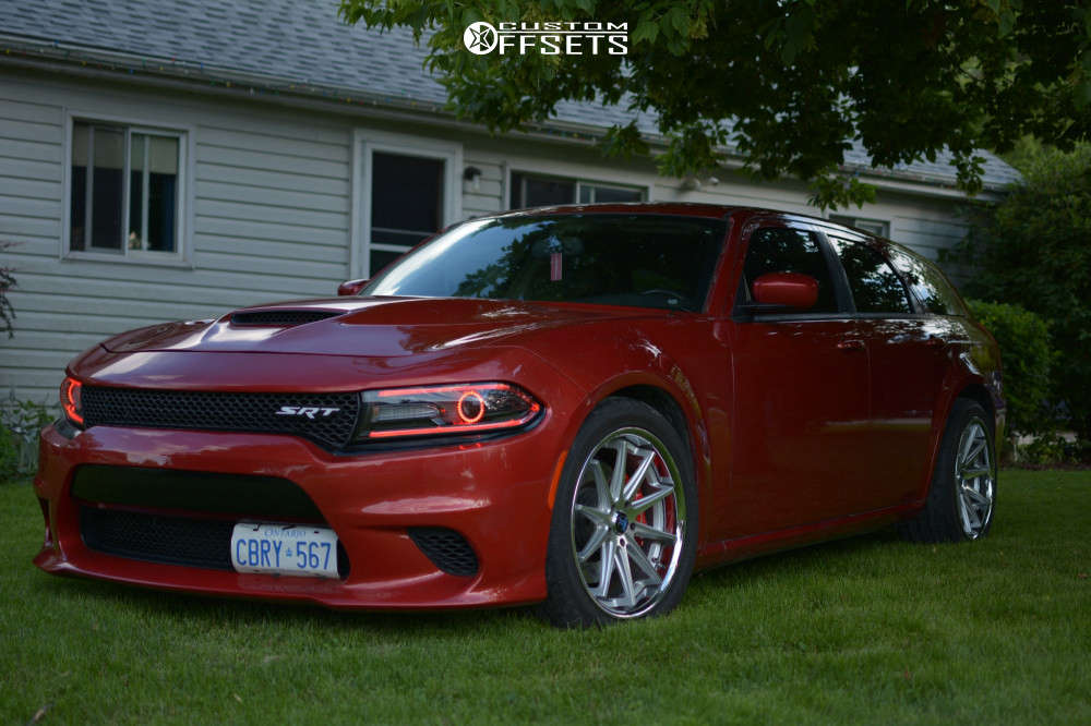 2006 Dodge Magnum with 20x9 15 Rohana Rc10 and 275/40R20 Firestone ...