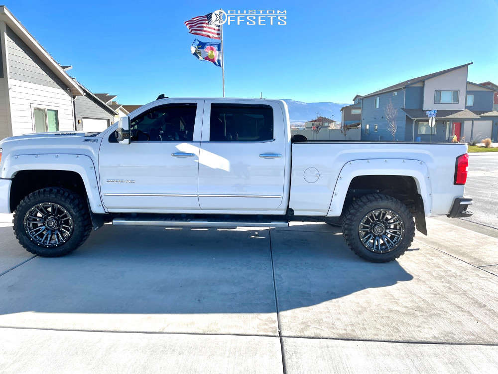 2017 GMC Sierra 3500 HD with 20x10 -18 Fuel Rebel and 33/12.5R20 RBP ...