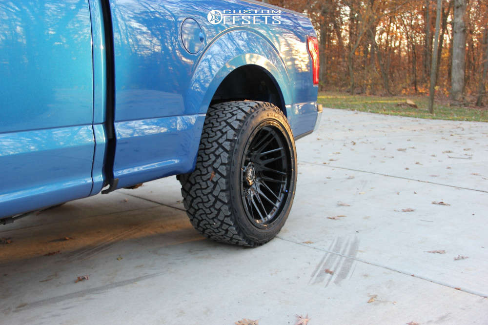 2016 Ford F-150 with 22x12 -44 Motiv Offroad Mutant and 33/12.5R22 ...