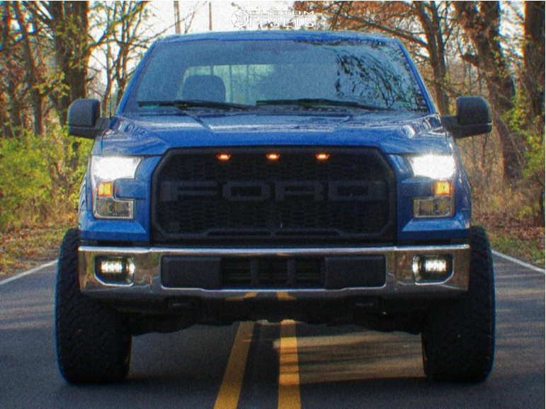 2016 Ford F-150 with 22x12 -44 Motiv Offroad Mutant and 33/12.5R22 ...