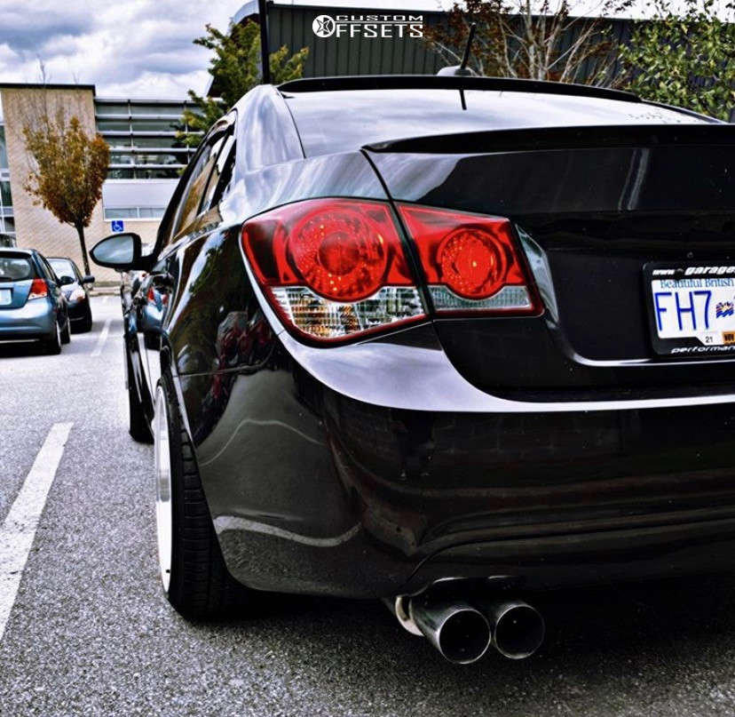 2015 Chevrolet Cruze with 18x9 30 Avant Garde M240 and 215/40R18 ...